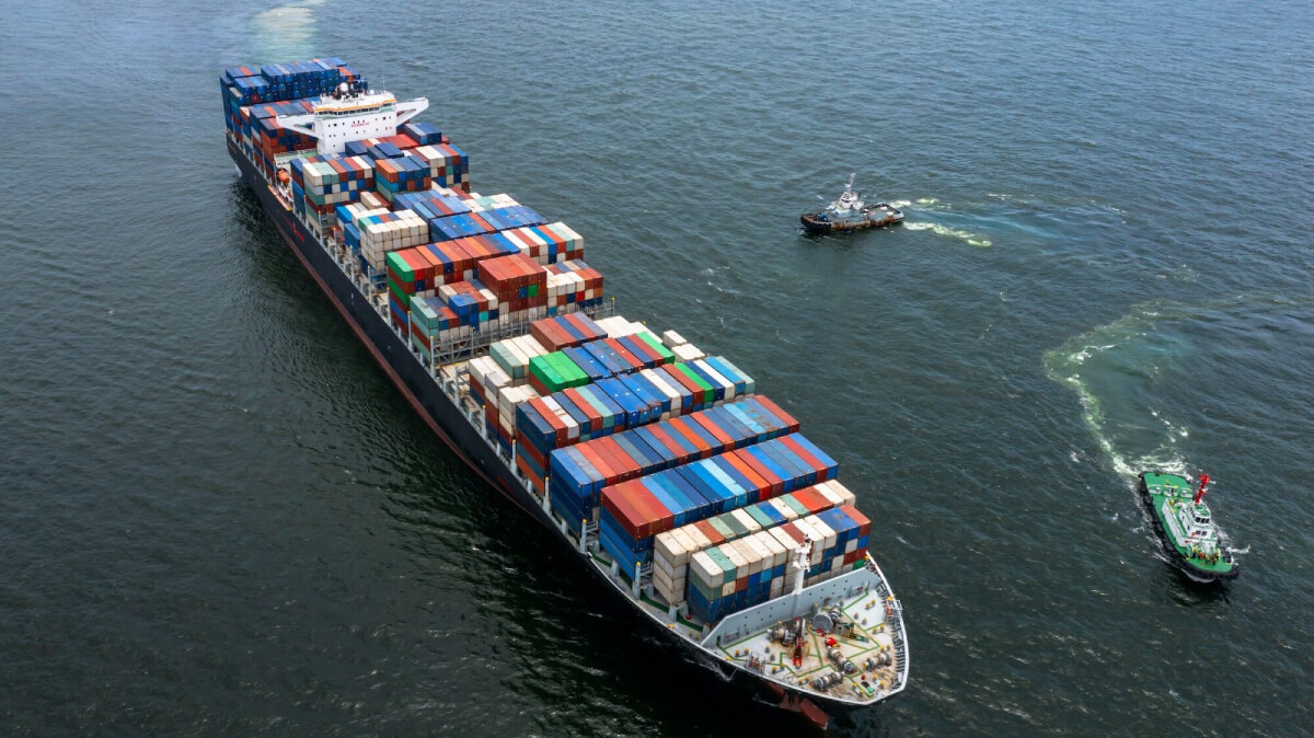 Berthing in Shipping: How to Cut Congestion and Idle Time - GSTS